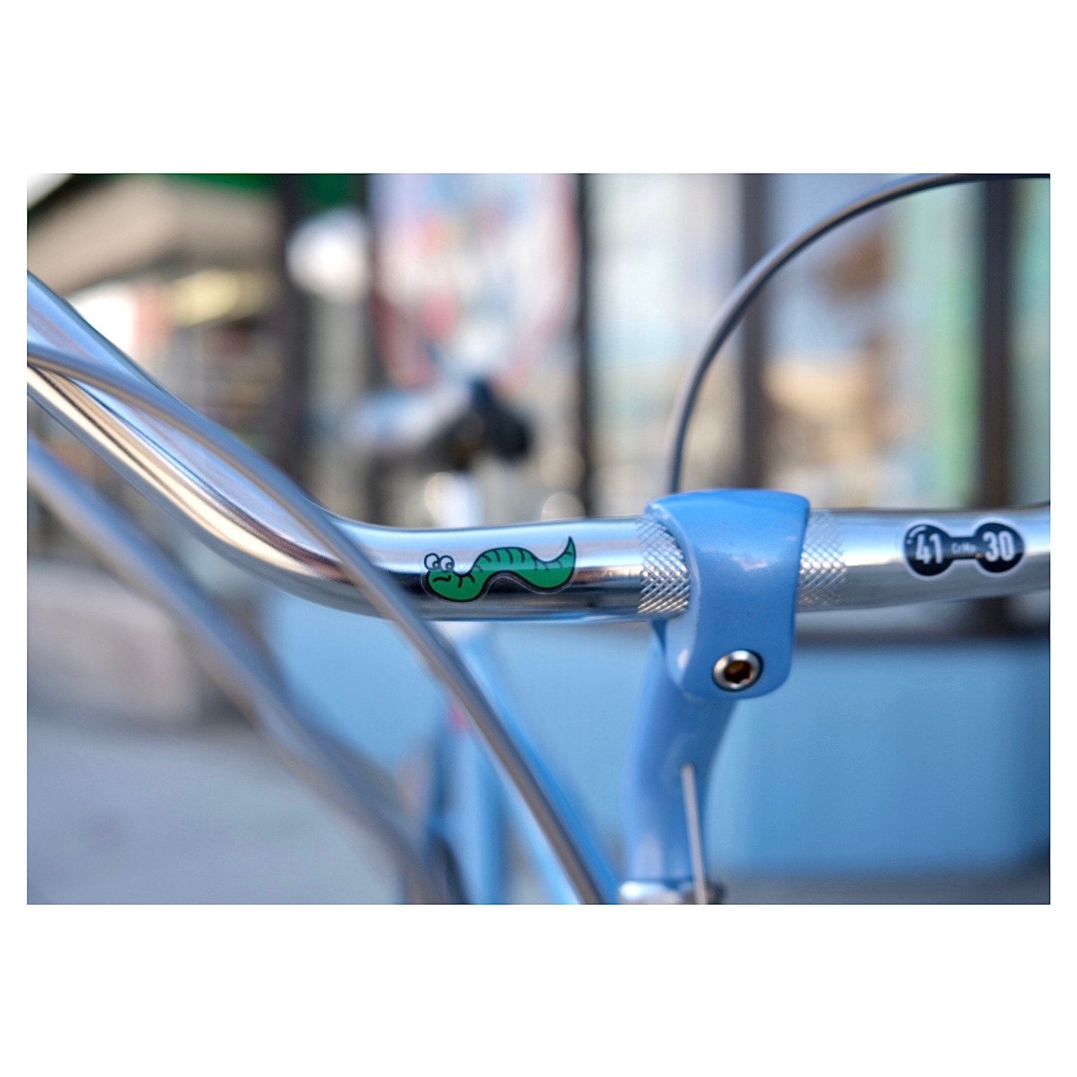 Magic Components Wormbar - Worm Bar | Happy Go