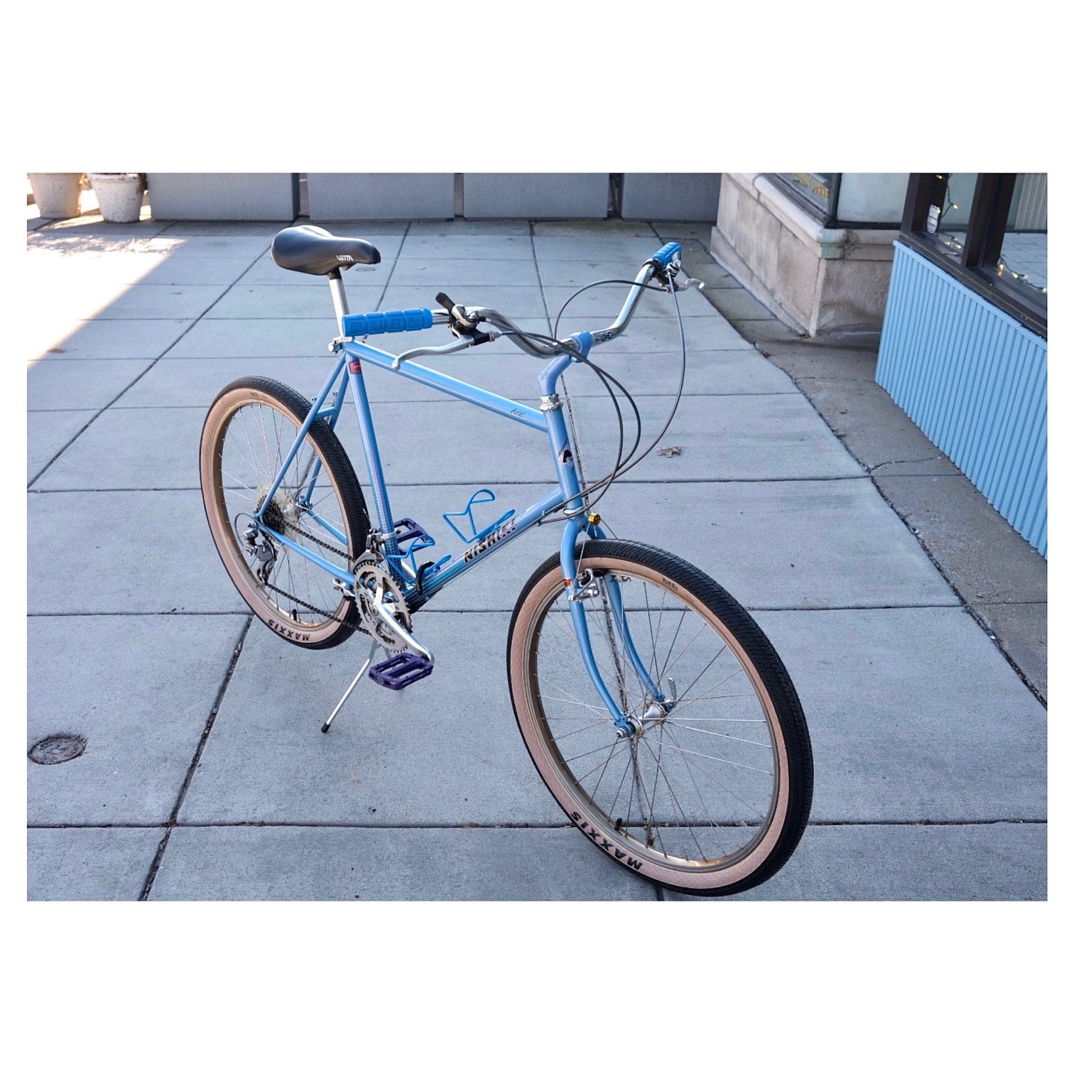 Magic Components Wormbar - Worm Bar | Happy Go